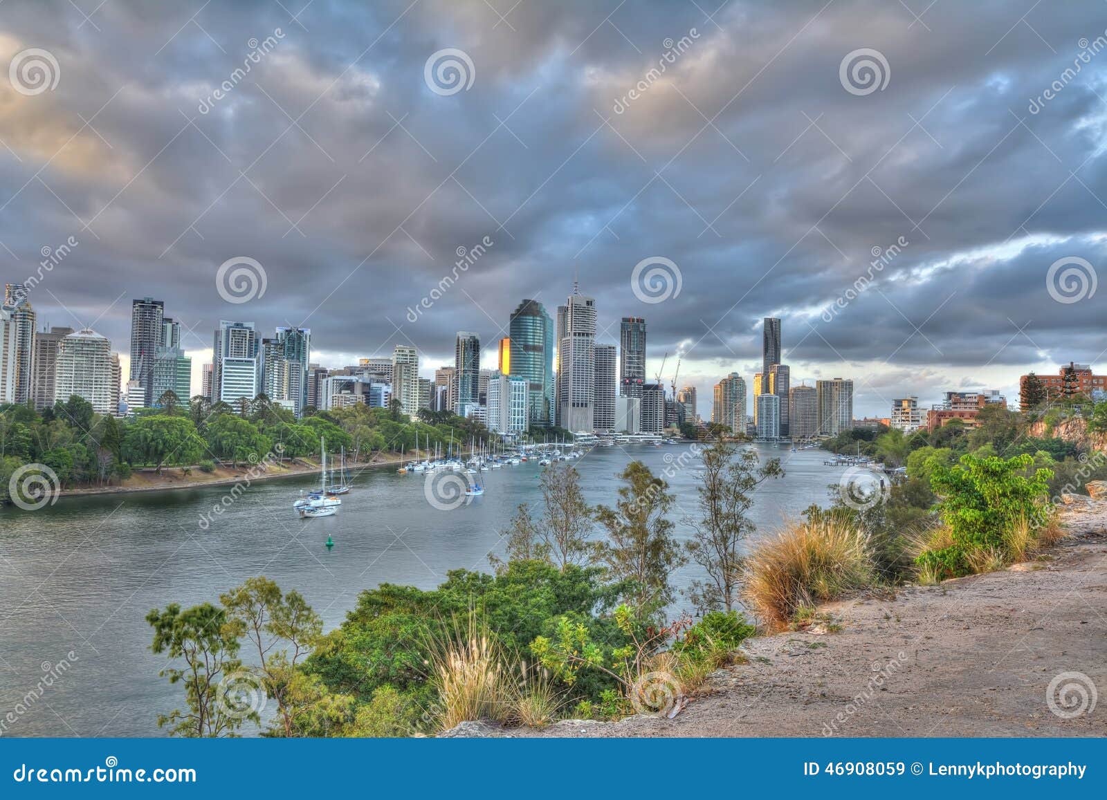 Brisbane City from Kangaroo Point Cliffs Stock Image - Image of point ...