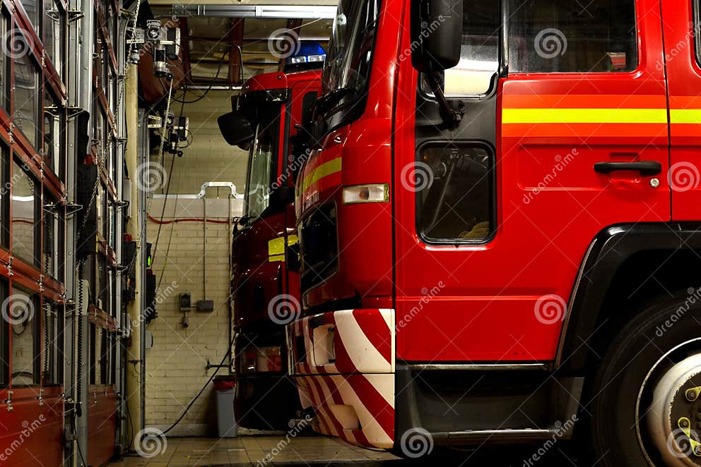 British Fire Engine stock image. Image of appliance, fighter - 22222899