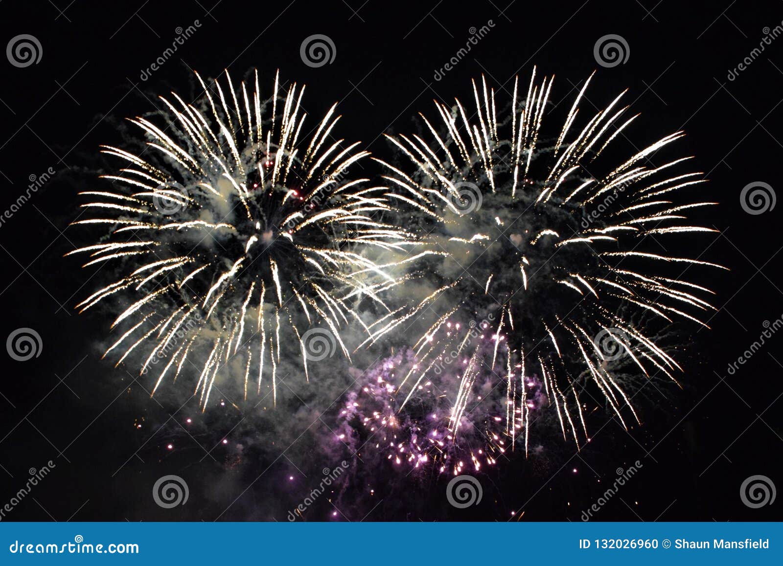 British Fireworks Championship Stock Photo - Image of firework ...