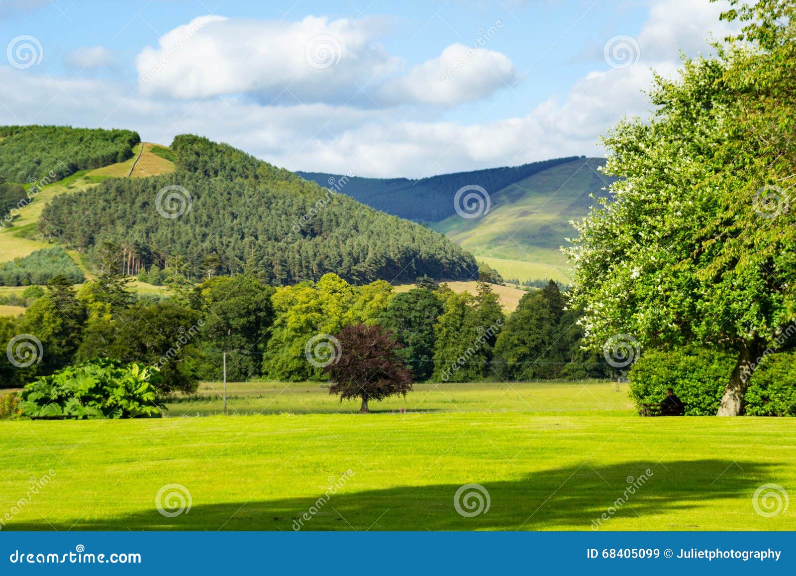 British Landscape in Summer Stock Image - Image of landscape, cloudy ...