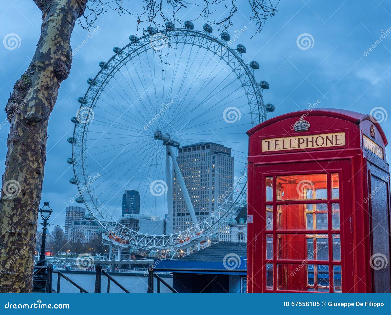 British Phone Booth on the Thames - 3 Editorial Image - Image of tower ...