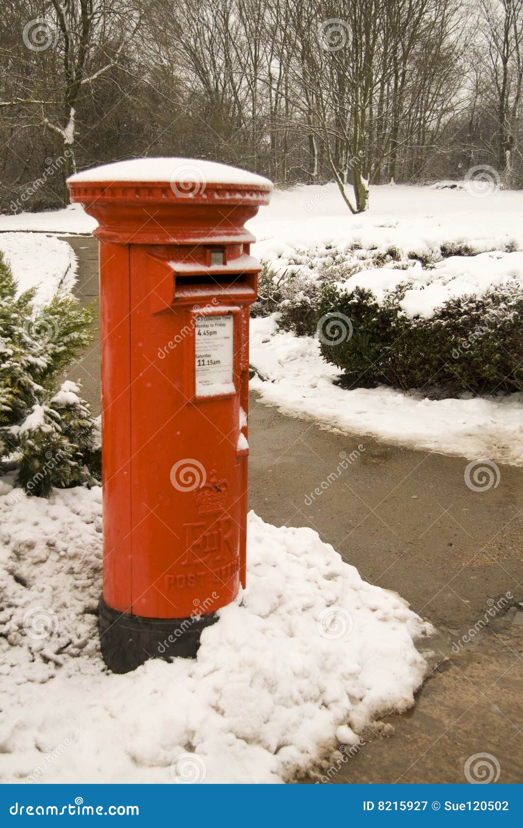British Post Box in the Snow Stock Image - Image of royal, post: 8215927