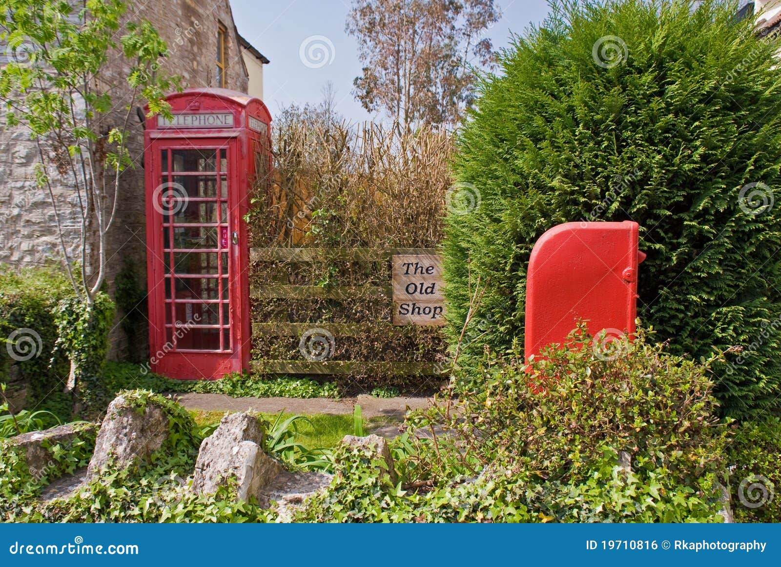 British Post Box and Telephone Box Editorial Photo - Image of telephone ...