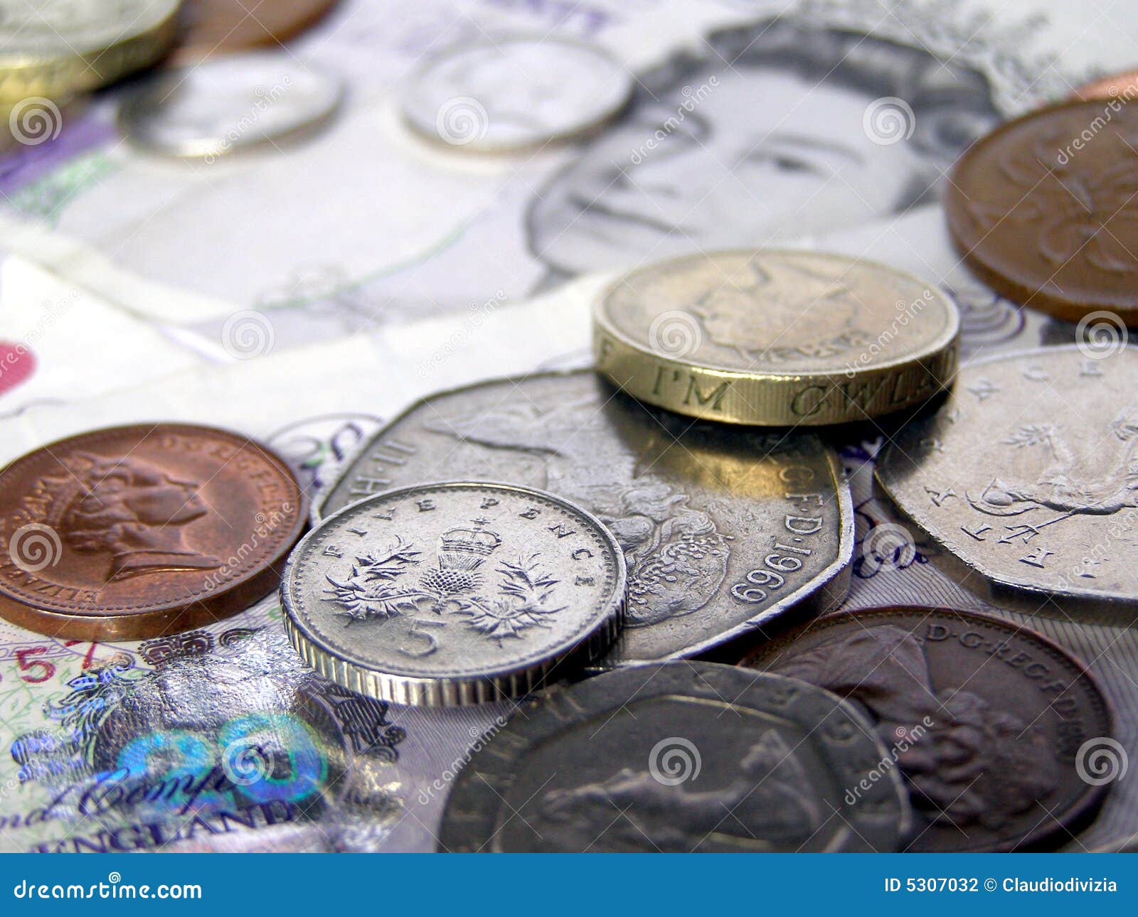 British Pounds money editorial photography. Image of notes - 5307032
