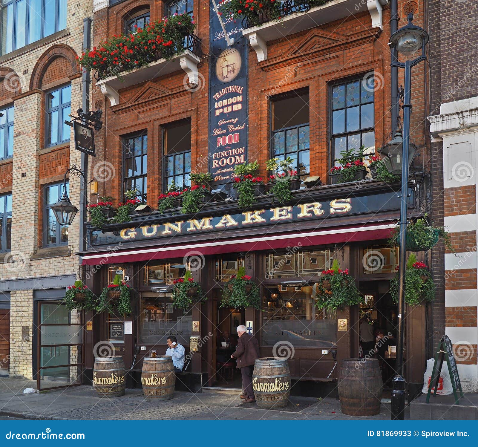 British pub editorial stock photo. Image of british, marylebone - 81869933