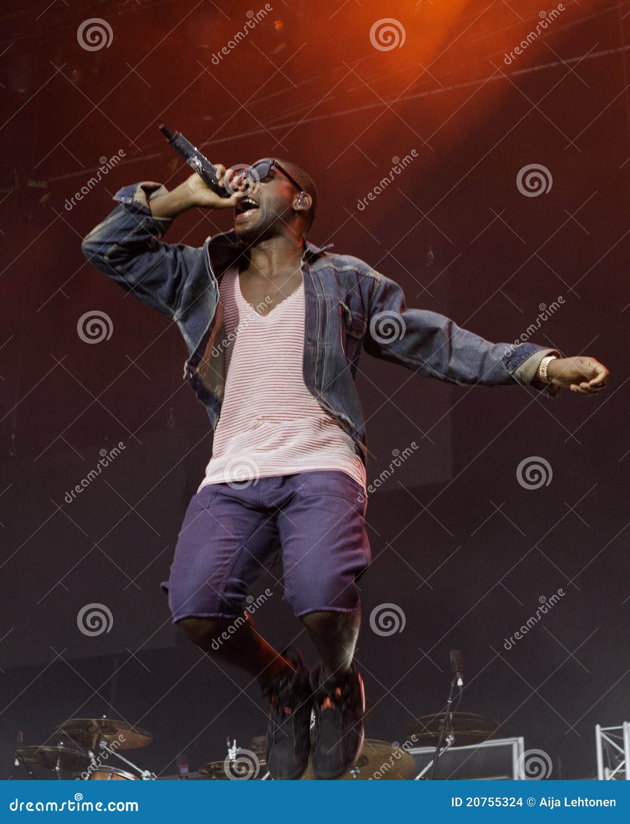 British Rapper Tinie Tempah Editorial Stock Image - Image of spotlight ...
