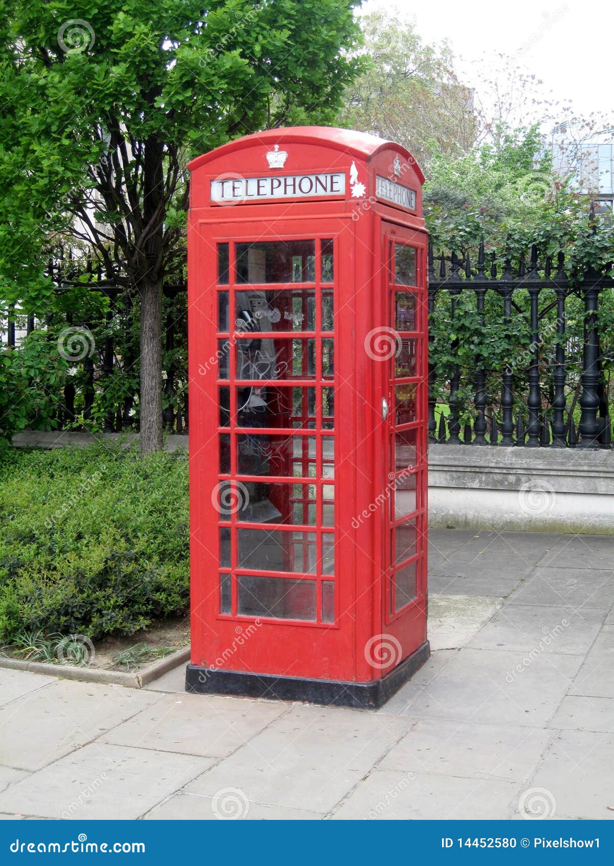 The British Red Phone Booth Stock Photo - Image of booth, antique: 14452580