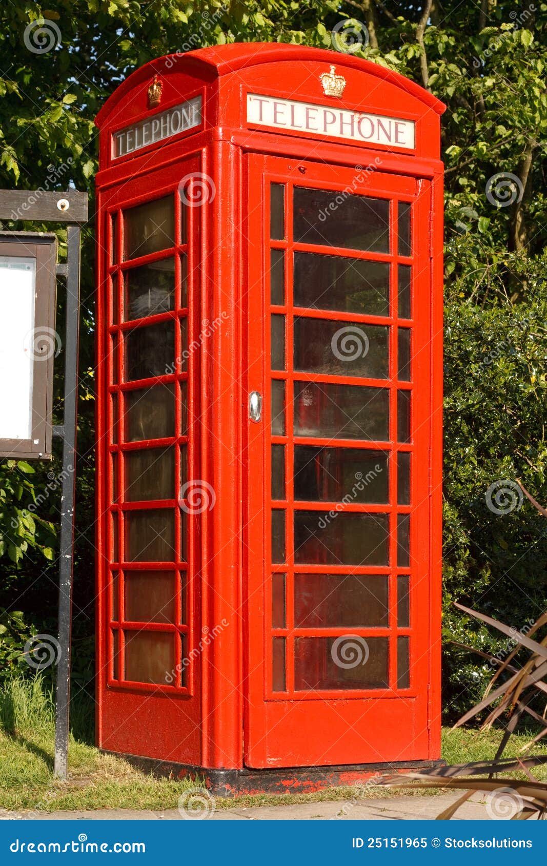British Red Telephone Booth Stock Image - Image of britain, united ...