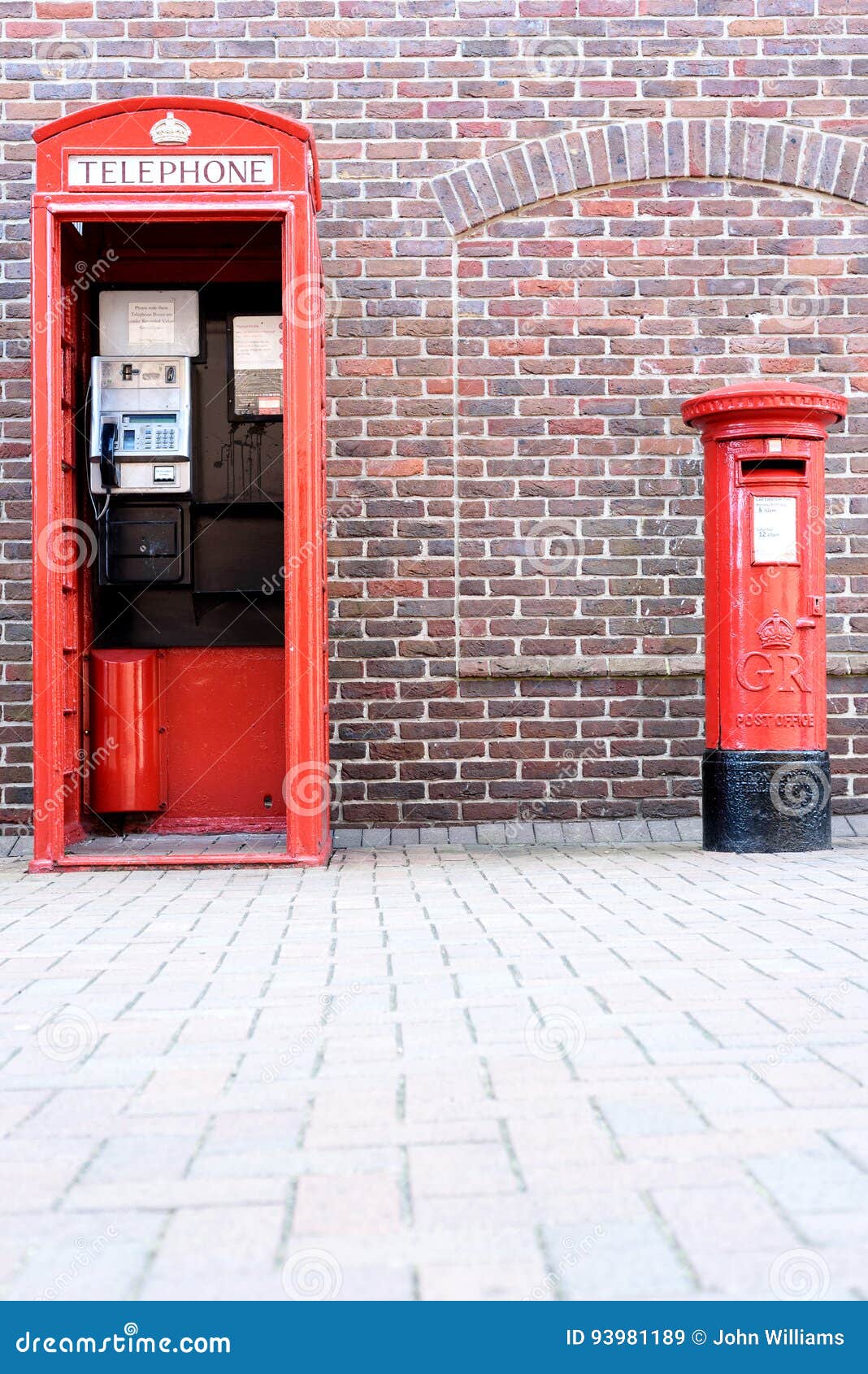British Red Telephone Box and Post Stock Image - Image of postbox ...