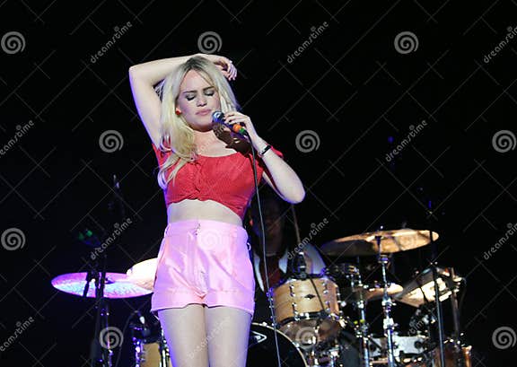 British Singer Duffy 1 editorial image. Image of blond - 9955110