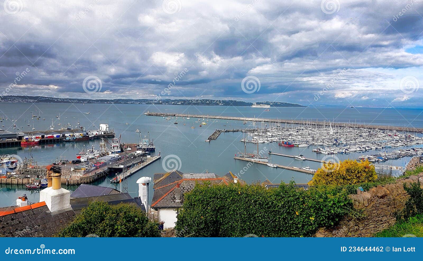 Brixham Harbour on the Devon Coast Uk Stock Photo - Image of brixham ...