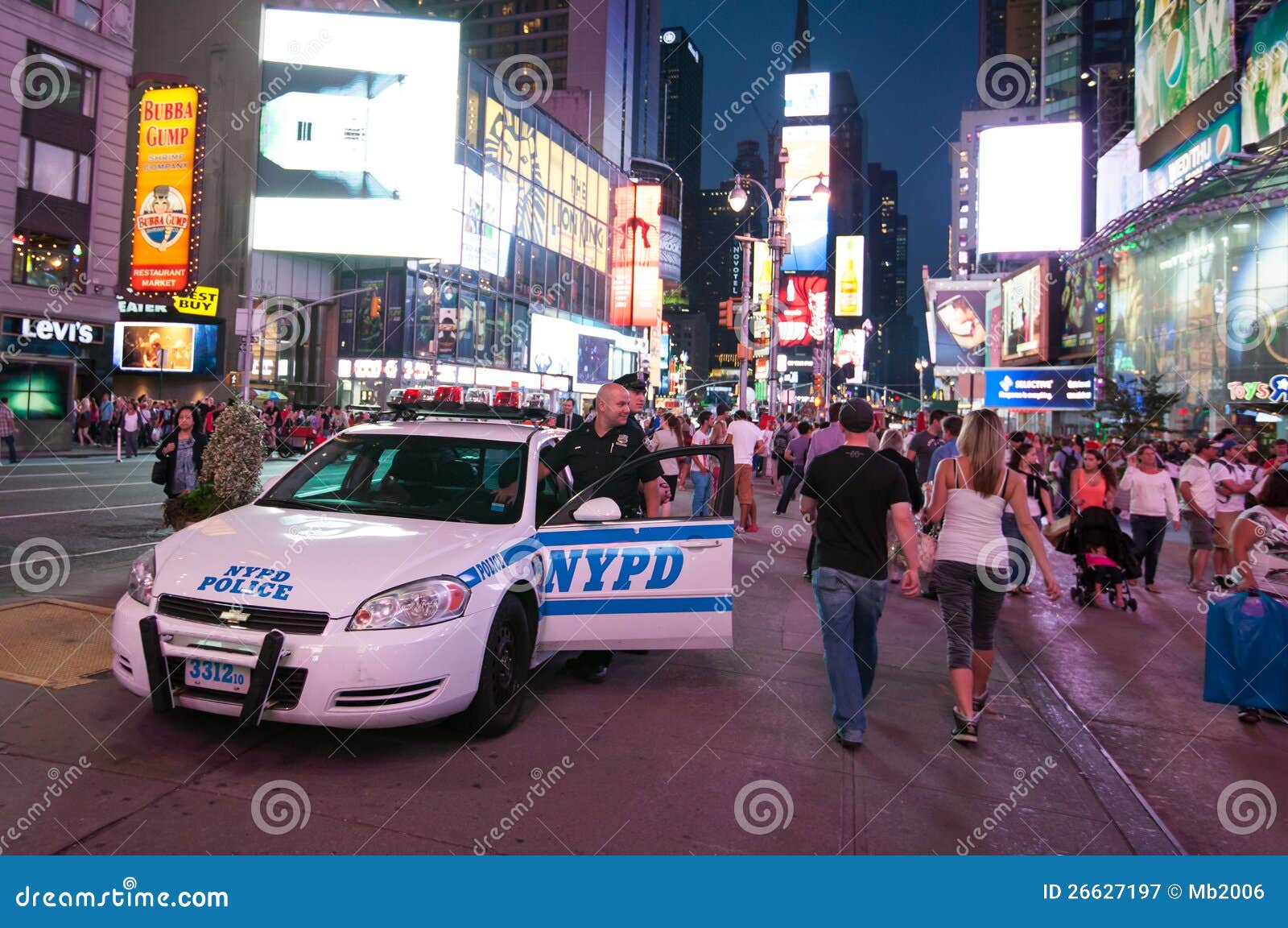 Broadway editorial photography. Image of night, police - 26627197