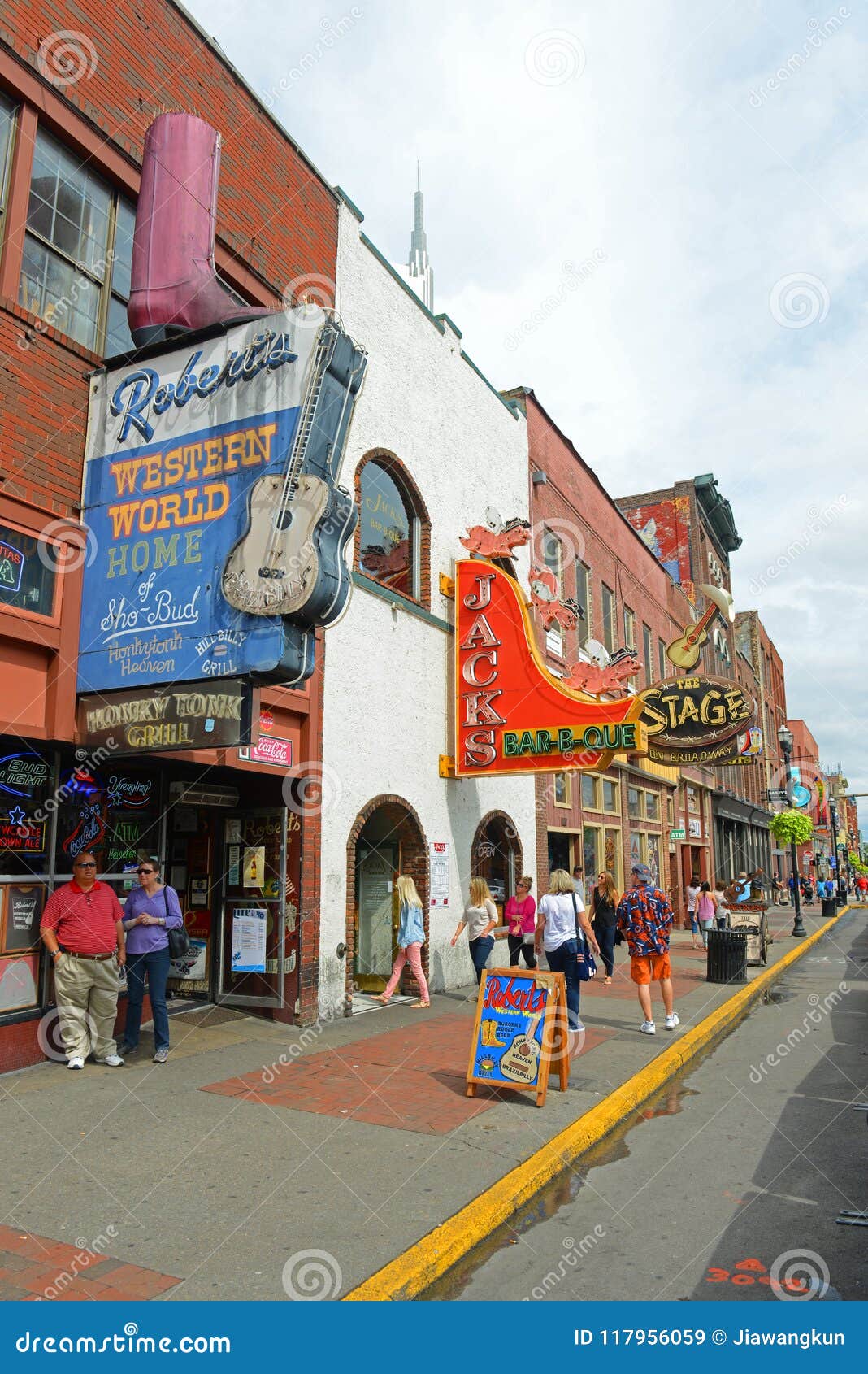Broadway, Nashville, Tennessee, USA Editorial Stock Image - Image of ... Broadway, Nashville, Tennessee, USA Editorial Stock Image - Image of ...