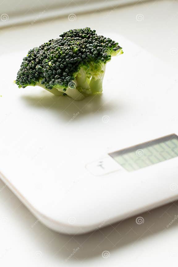 Broccoli on Digital Kitchen Scale Stock Photo - Image of eating ...