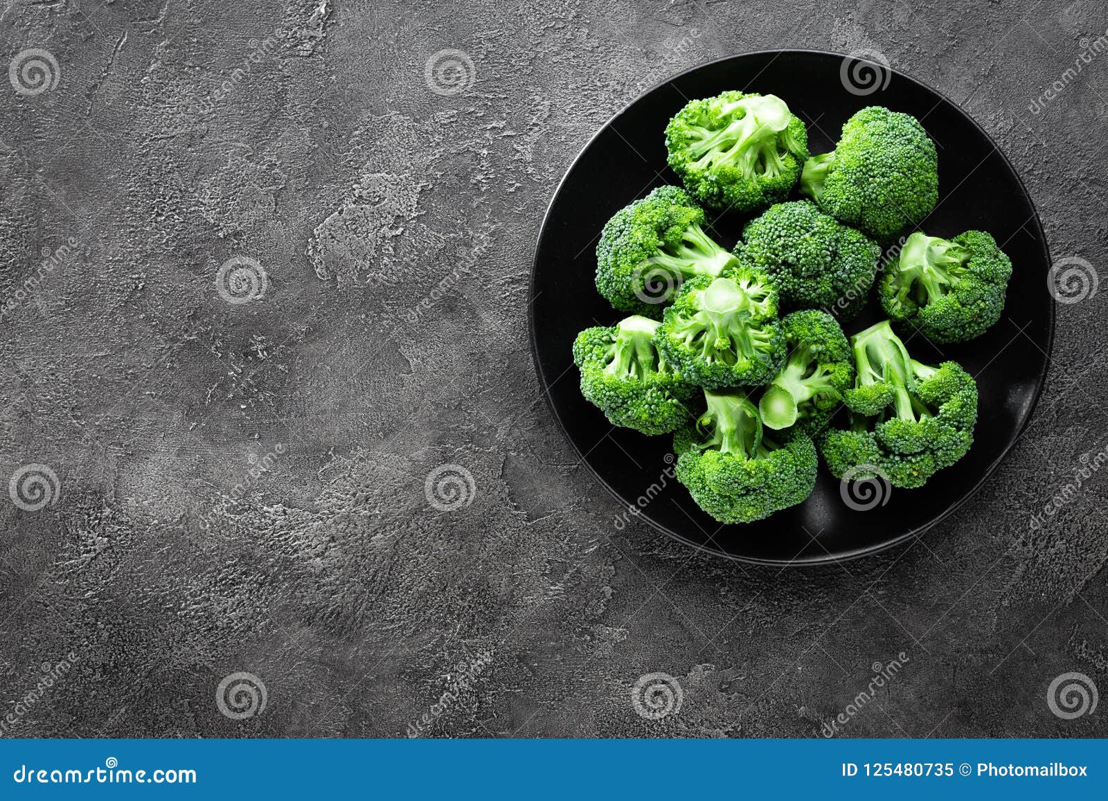 Broccoli. Fresh Broccoli on Plate Stock Image - Image of agriculture ...