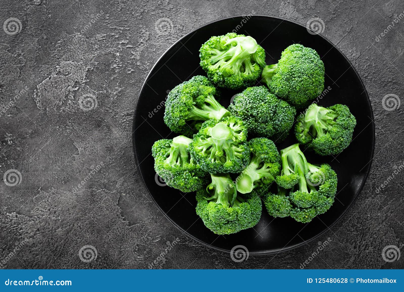 Broccoli. Fresh Broccoli on Plate Stock Photo - Image of plate, cabbage ...