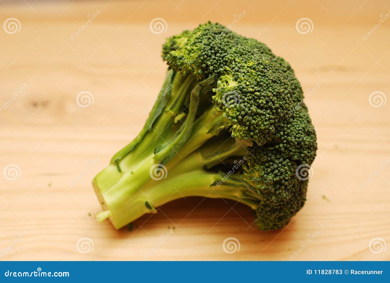 Broccoli on wooden plate. stock image. Image of fresh - 11828783
