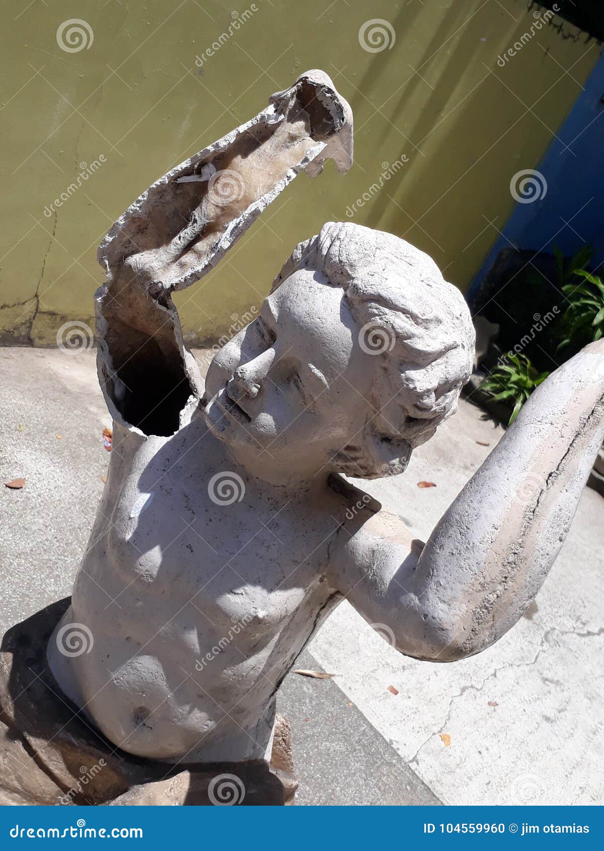 Broken Angel stock photo. Image of statue, philippines - 104559960