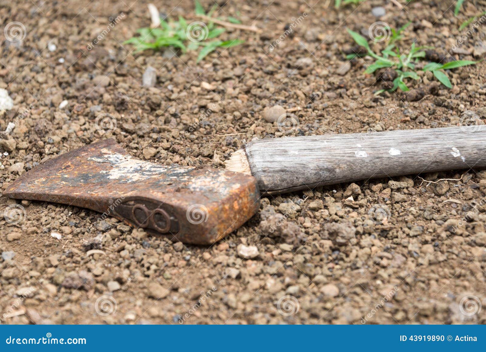 Broken ax stock photo. Image of tool, felt, finished - 43919890