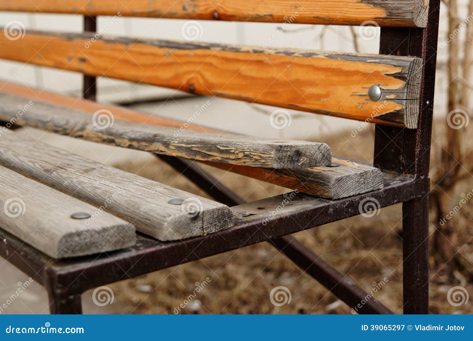 Broken bench. closeup stock image. Image of relax, rest - 39065297