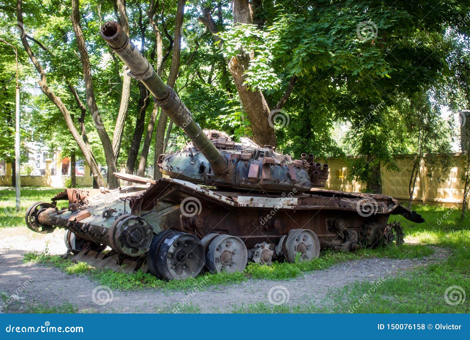 Broken Big Real Tank in the Park Stock Photo - Image of broken, lonely ...