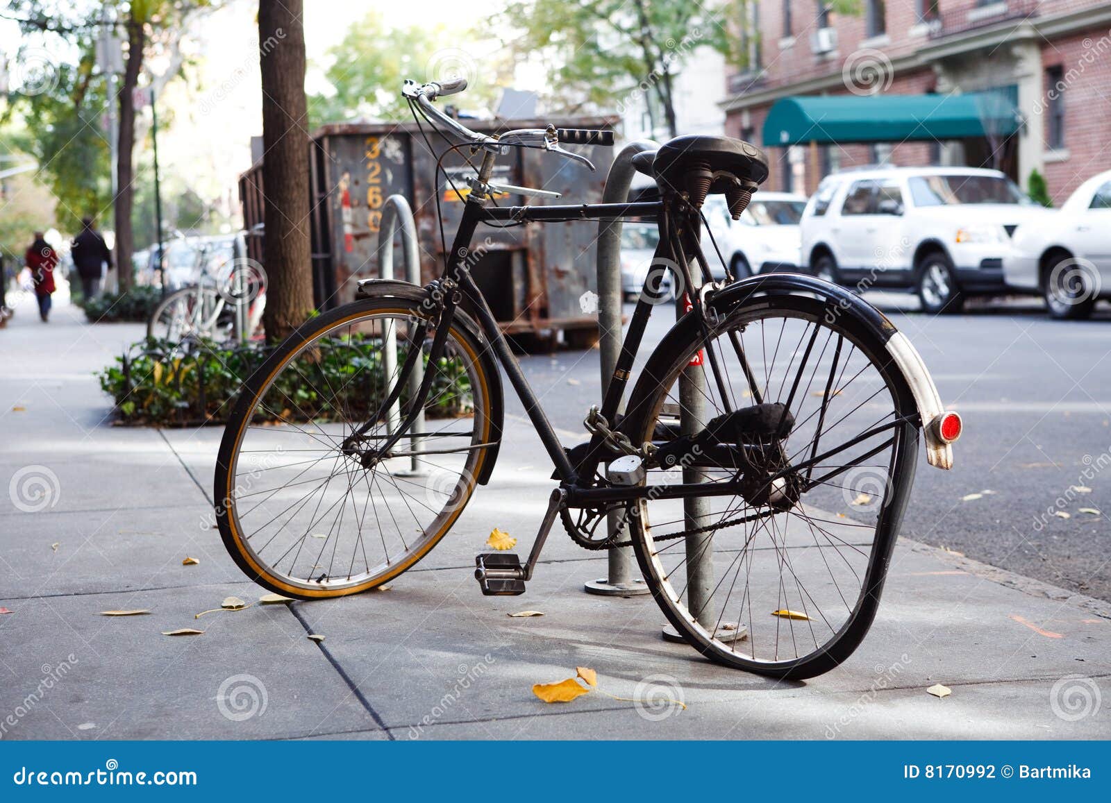 Broken bike stock photo. Image of spoke, sport, tree, crack - 8170992