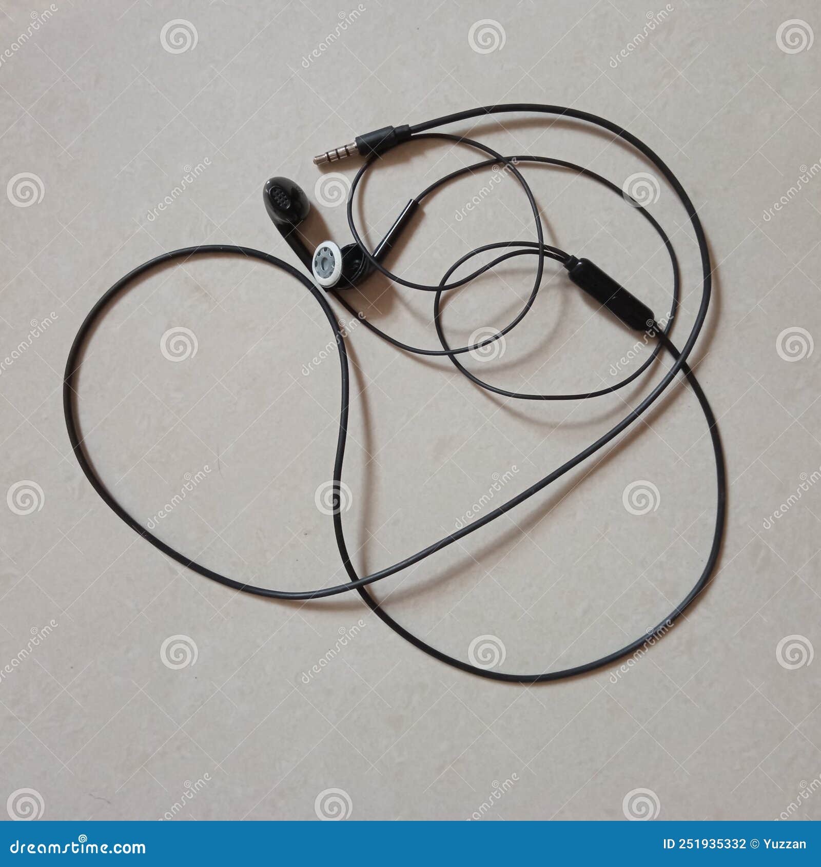 Broken Black Earphone, Headset, Earbuds Stock Photo - Image of plug ...