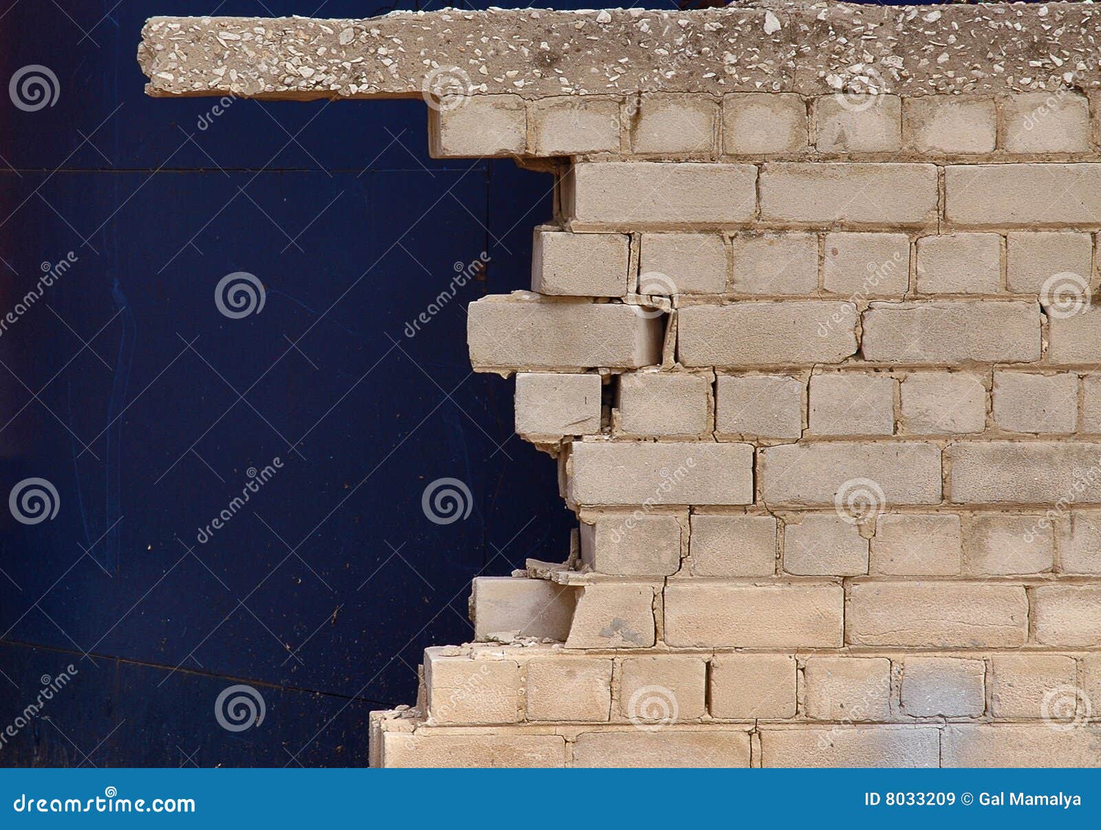 Broken brick wall close up stock image. Image of hole - 8033209