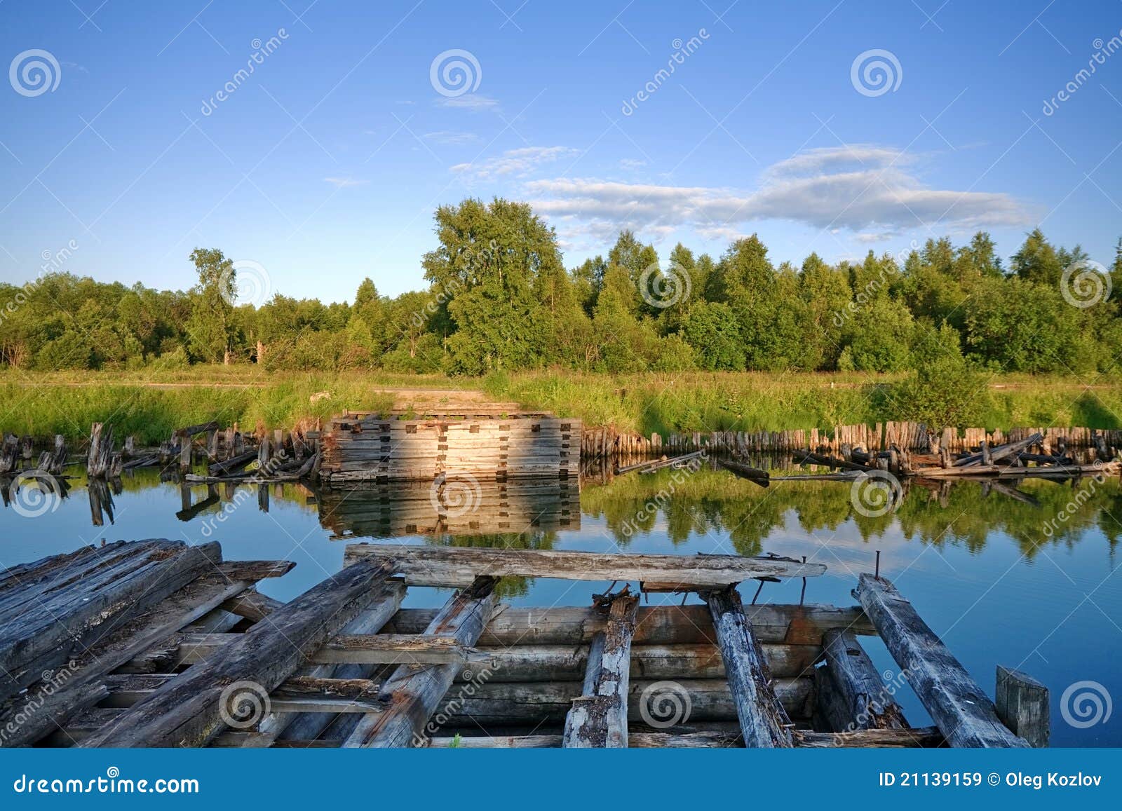 Broken bridge stock image. Image of broken, bridge, pier - 21139159