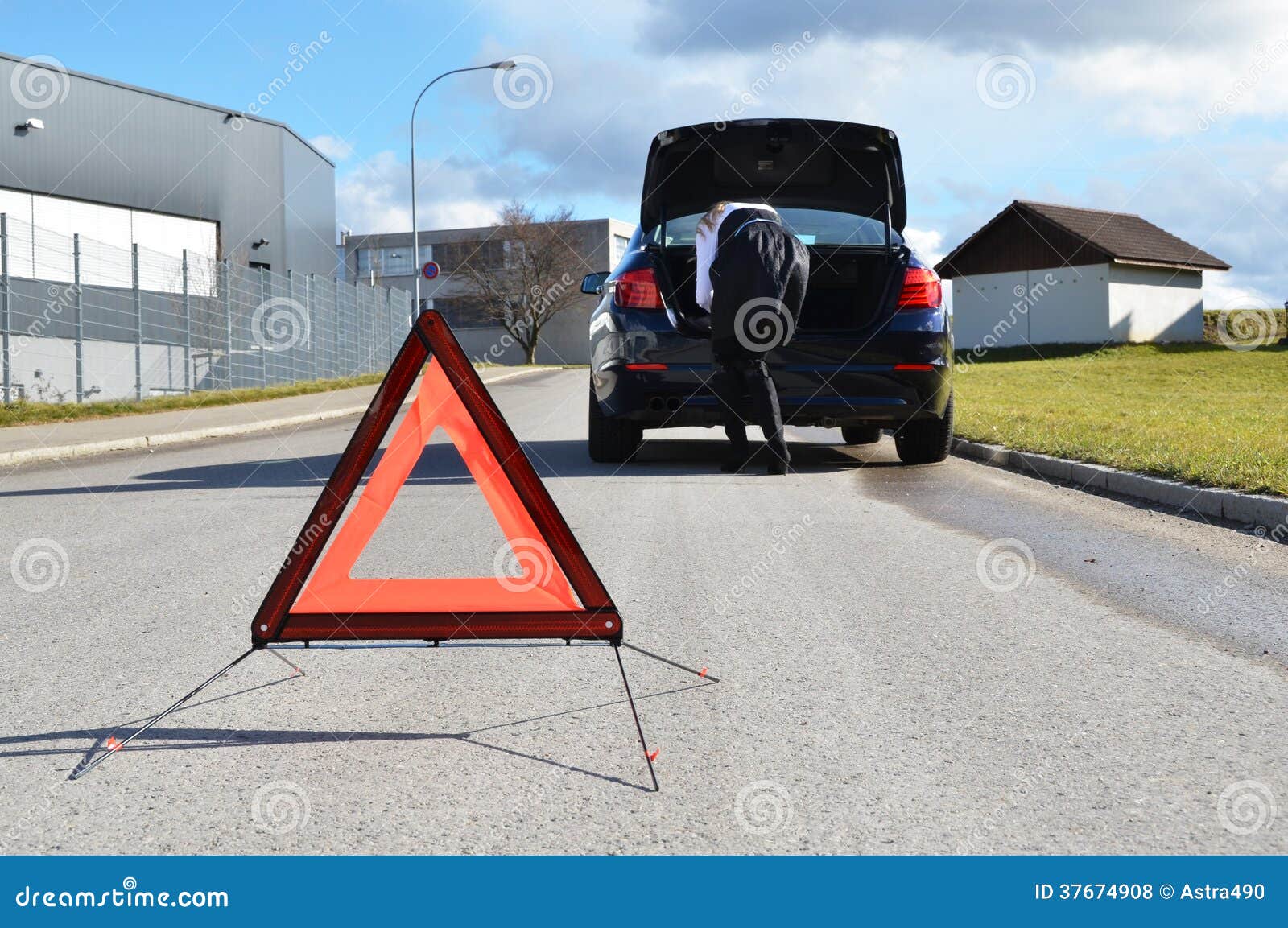 Broken car and triangle stock photo. Image of pretty - 37674908