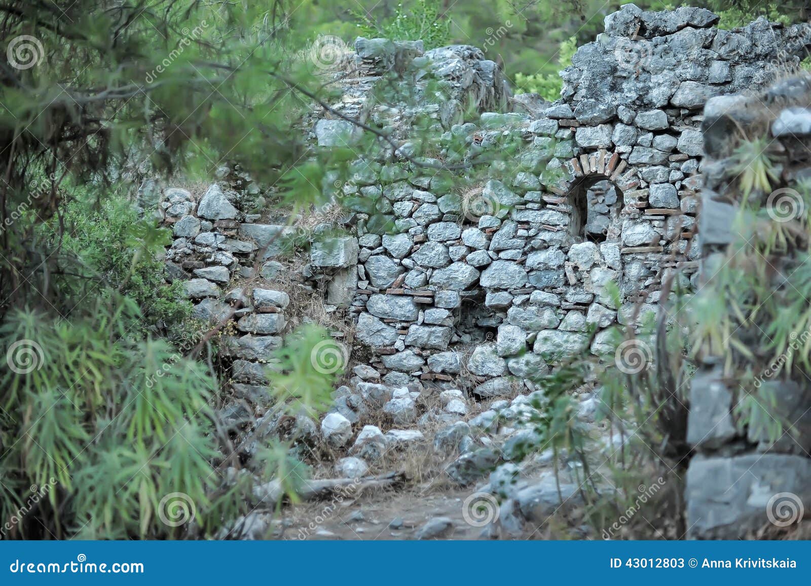 Broken Castle stock image. Image of cracked, river, structure - 43012803