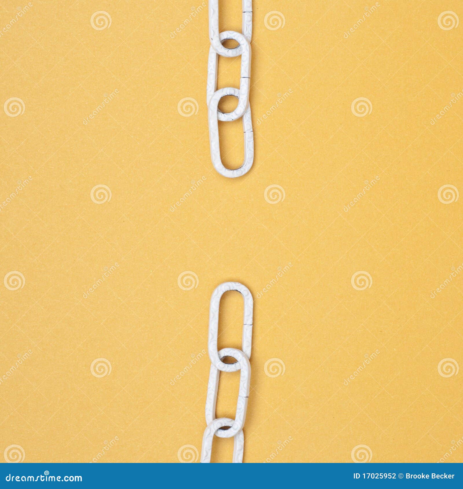 Broken Chain Security Concept Stock Photo - Image of strength, strain ...