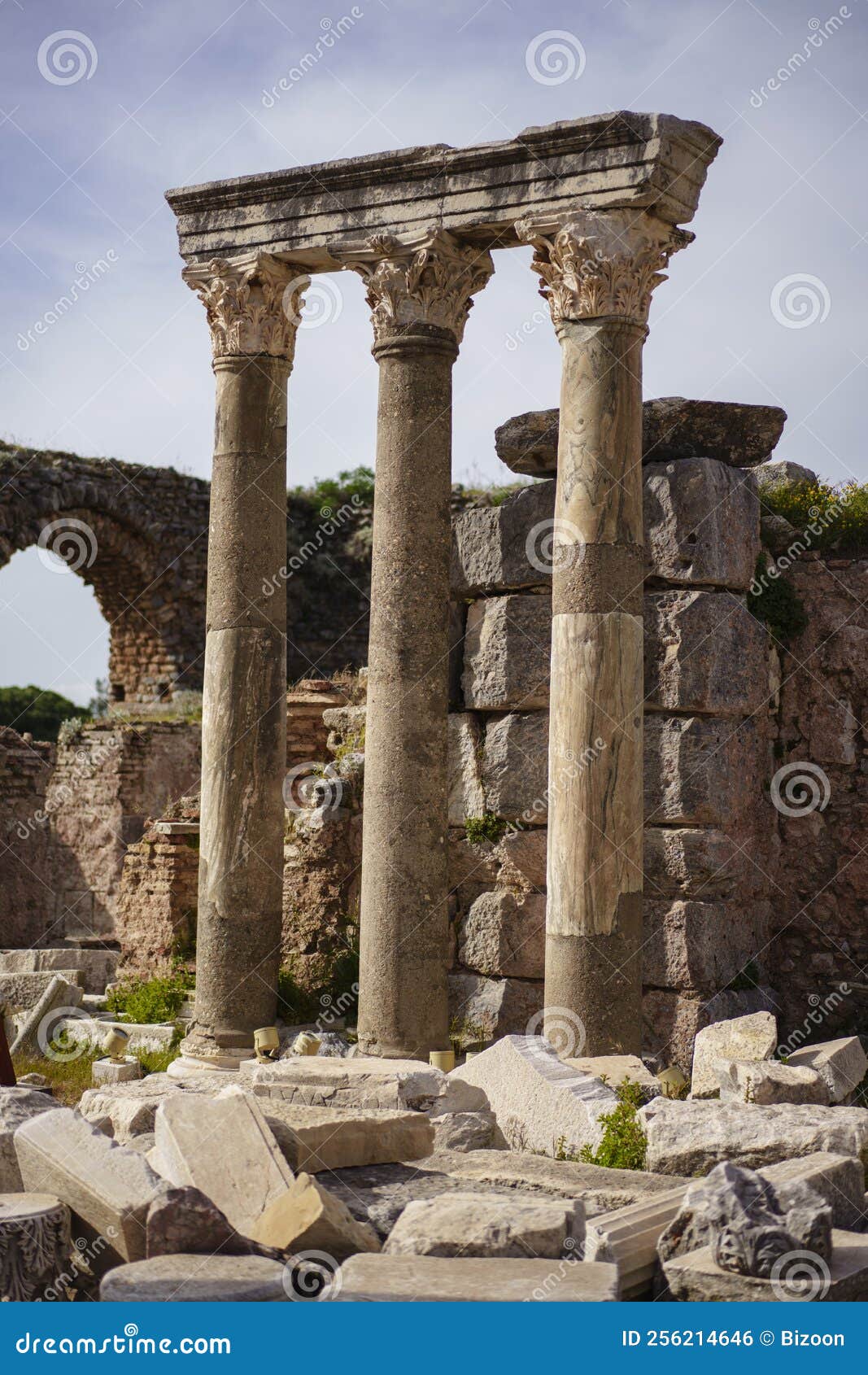 Broken Classic Ancient Column Stock Photo - Image of culture, column ...