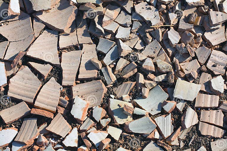 Broken clay pot stock photo. Image of ceramics, damaged - 27435944