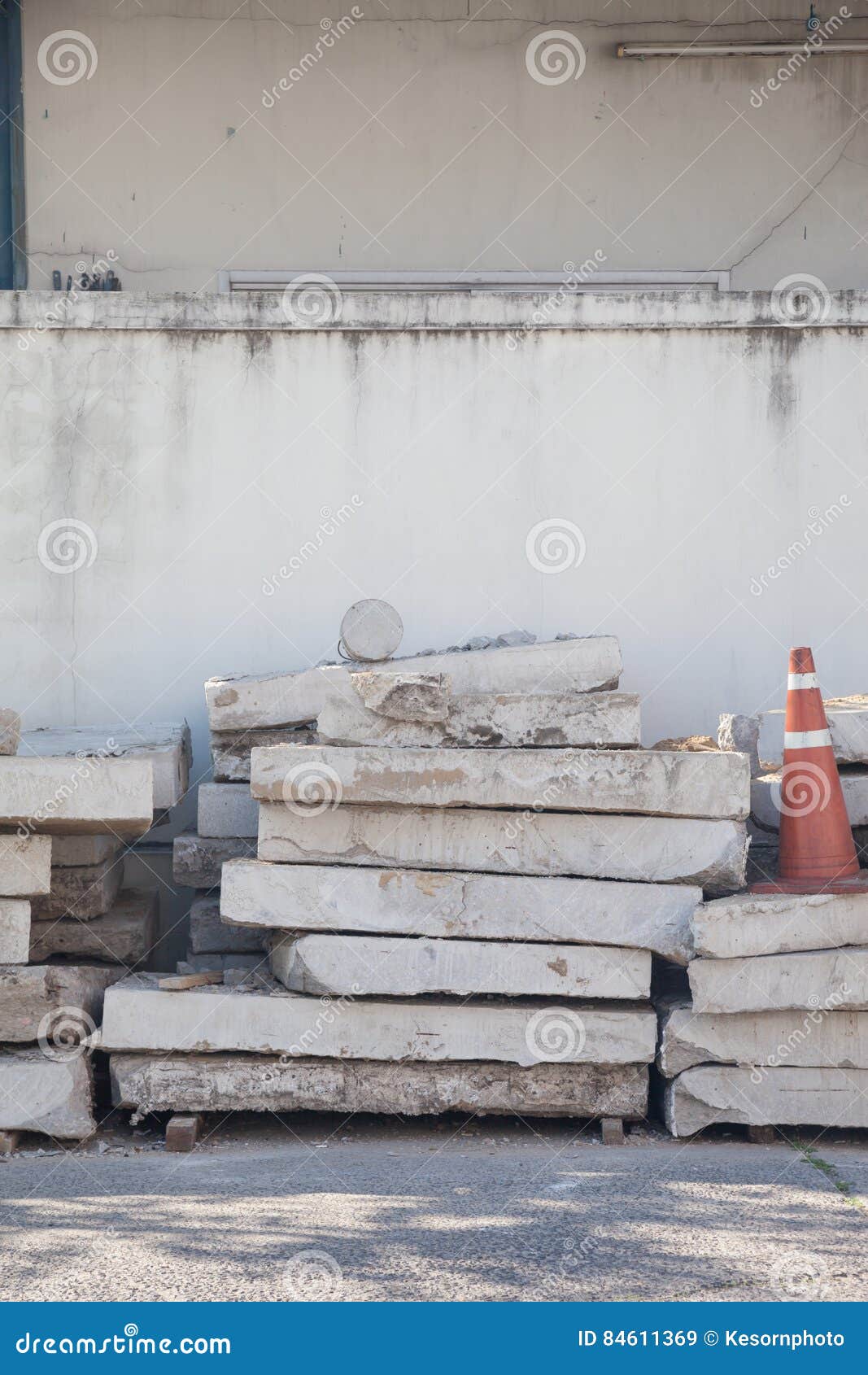 à¸´broken concrete stock image. Image of background, stone - 84611369