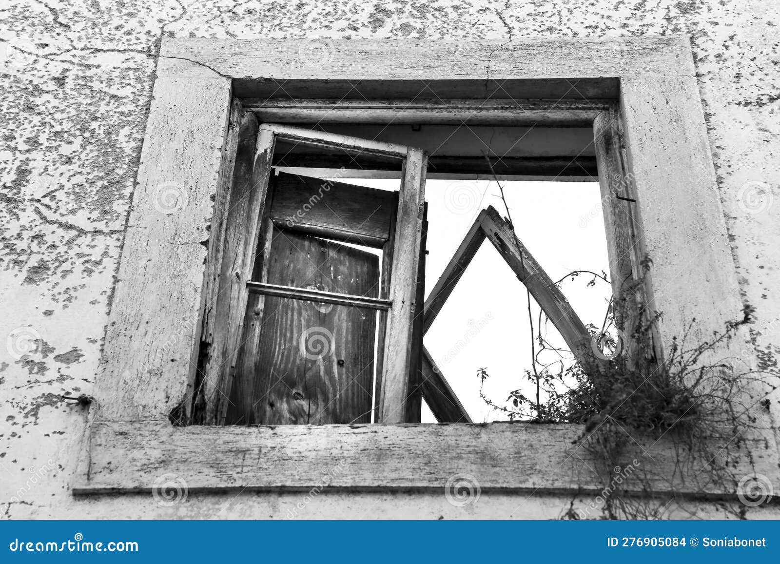 Broken and Damaged Window in an Old House Stock Photo - Image of time ...