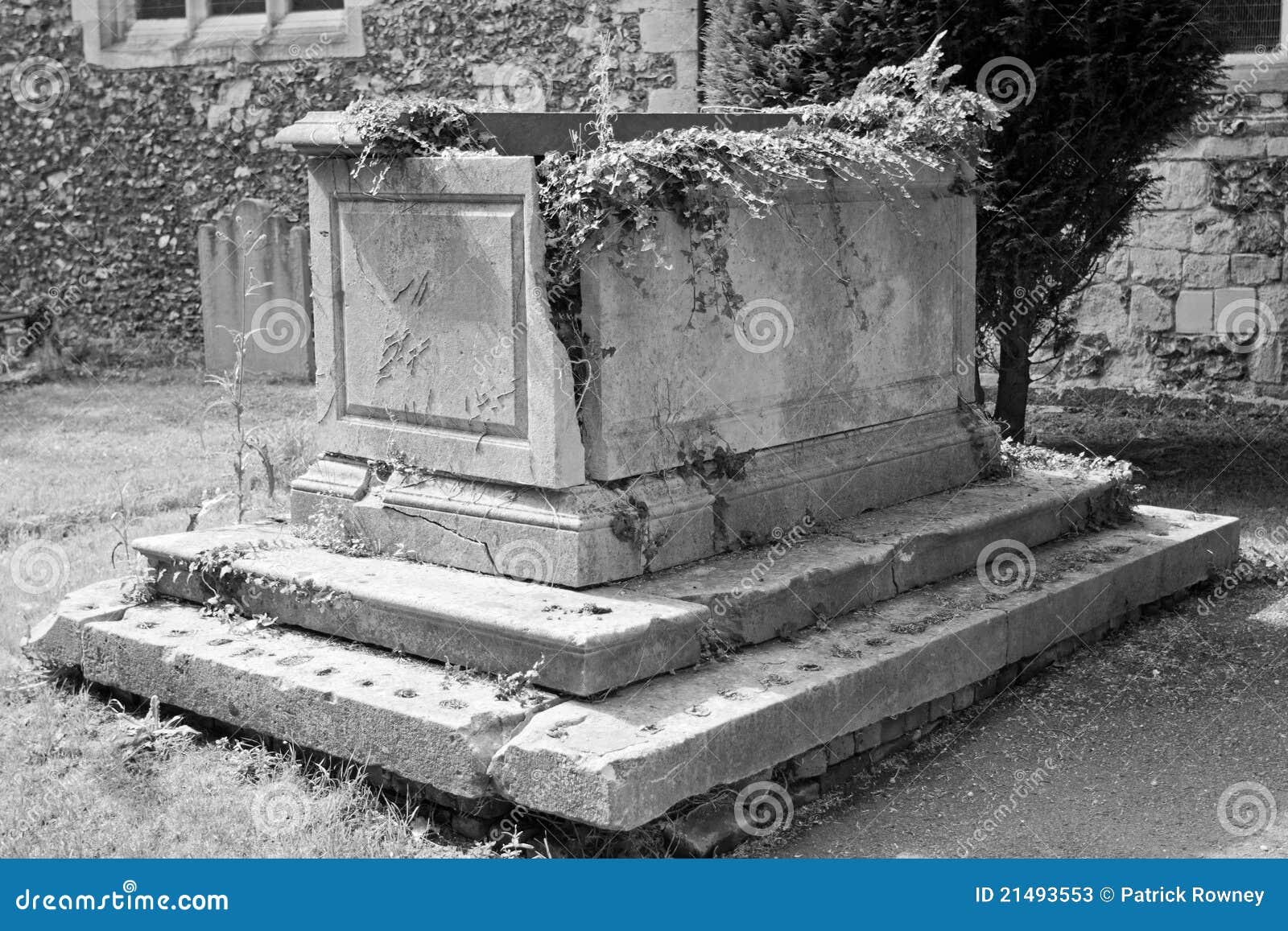 Broken Down Altar Tomb in Black and White Stock Image - Image of grey ...