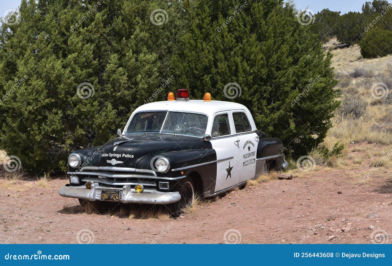 Broken Police Car In Panama Editorial Image | CartoonDealer.com #66694986