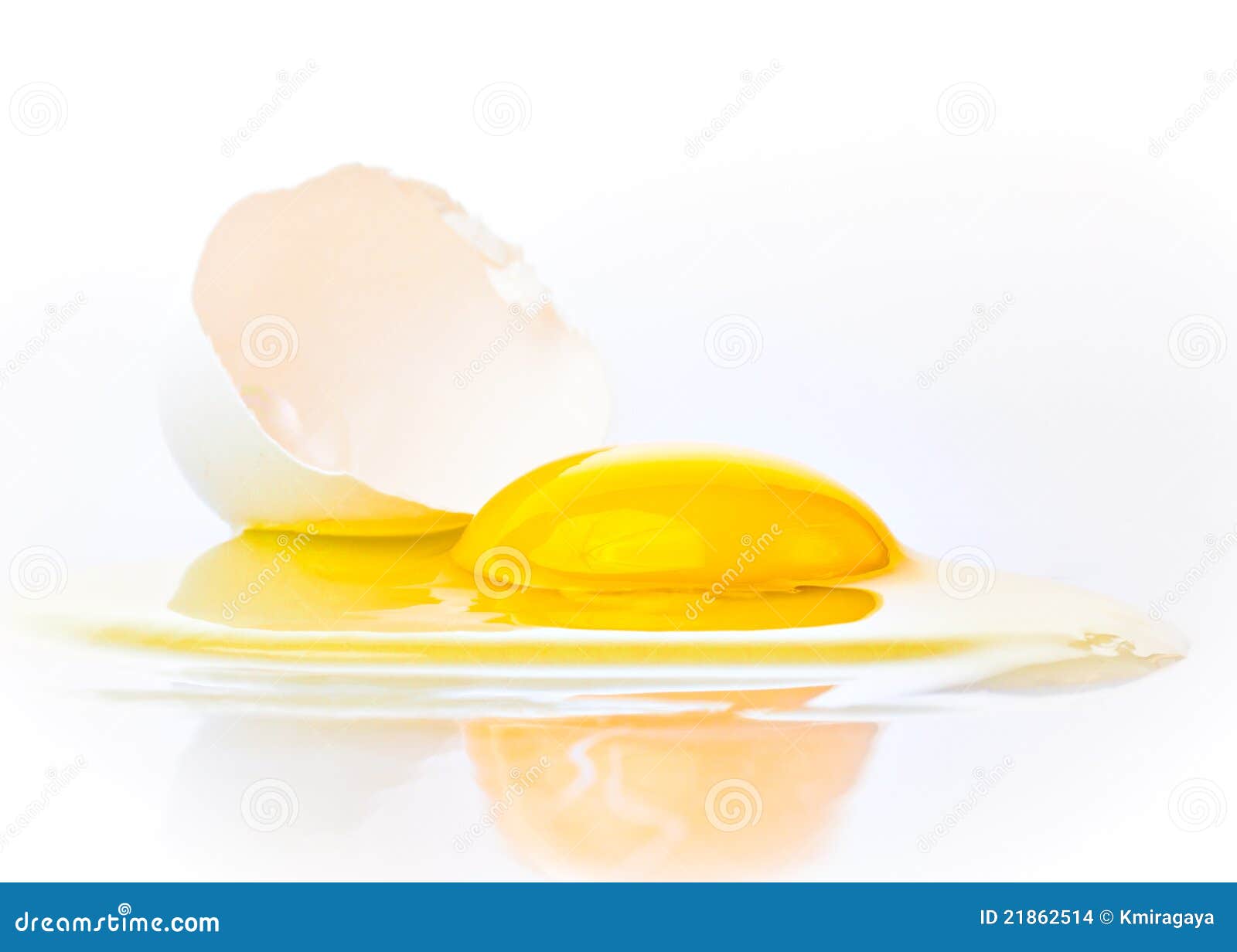 22,669 Broken Egg White Background Stock Photos - Free & Royalty-Free ...