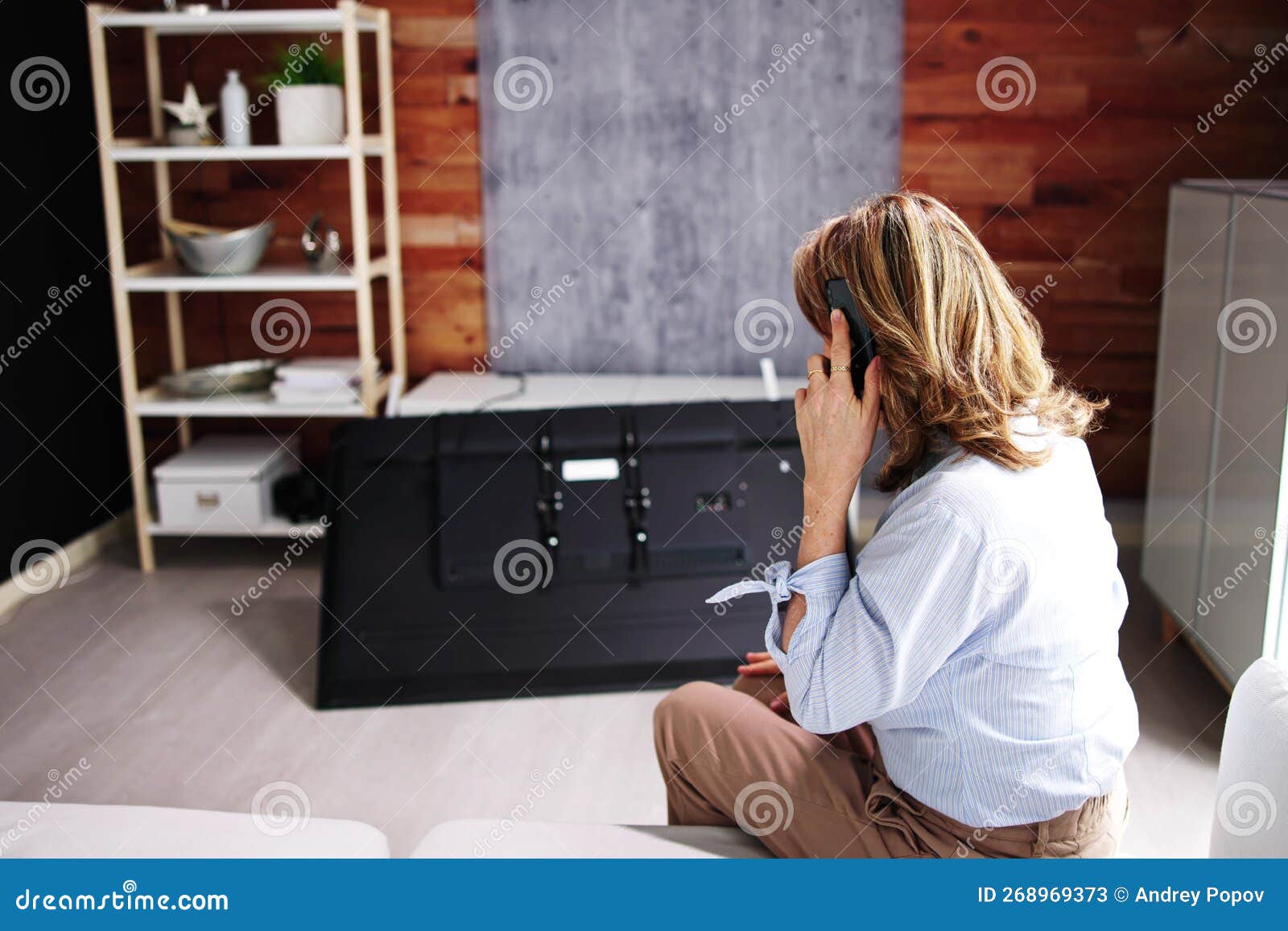 Broken Fallen TV stock image. Image of fallen, monitor - 268969373