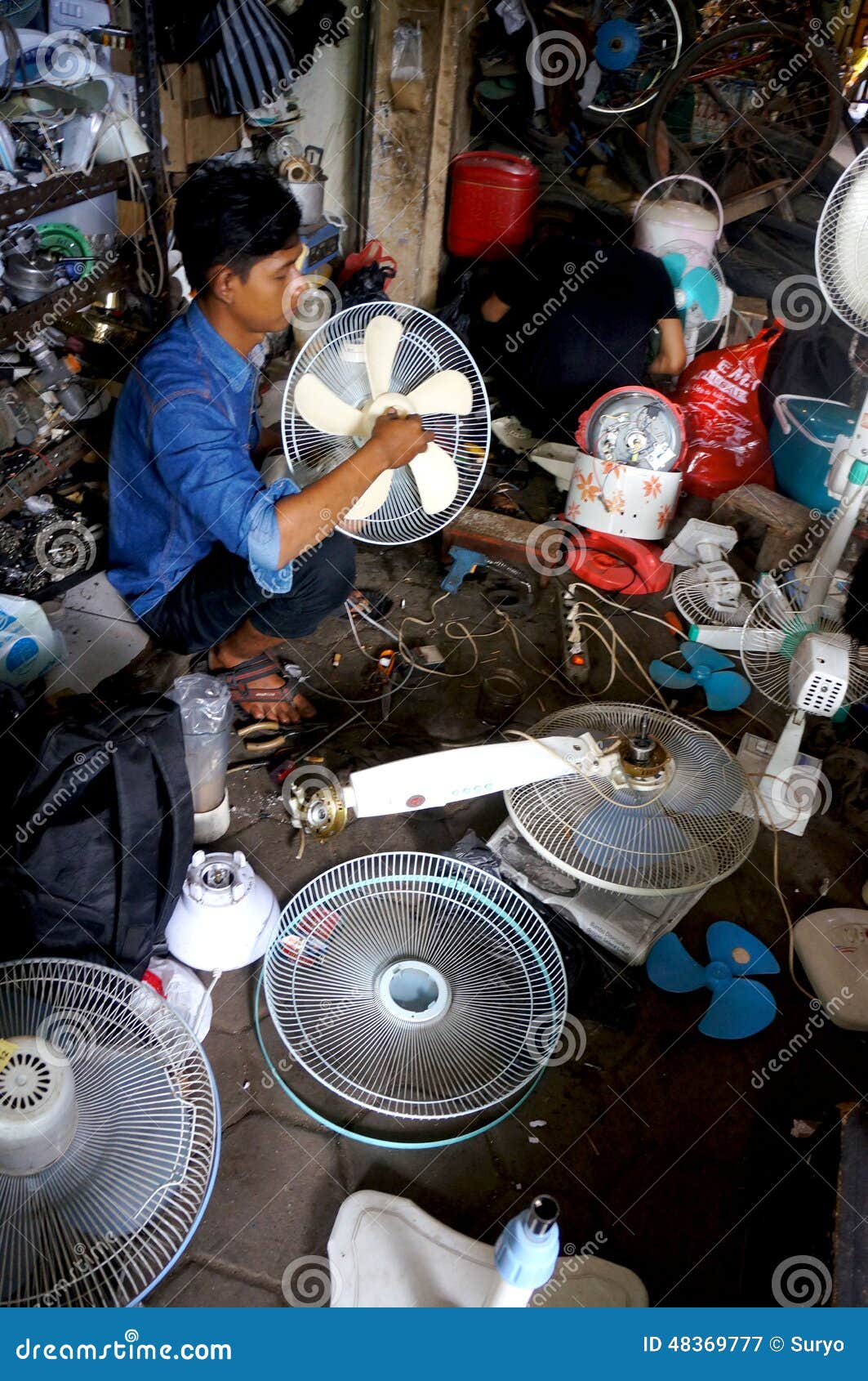 Broken fan editorial photography. Image of broken, city - 48369777