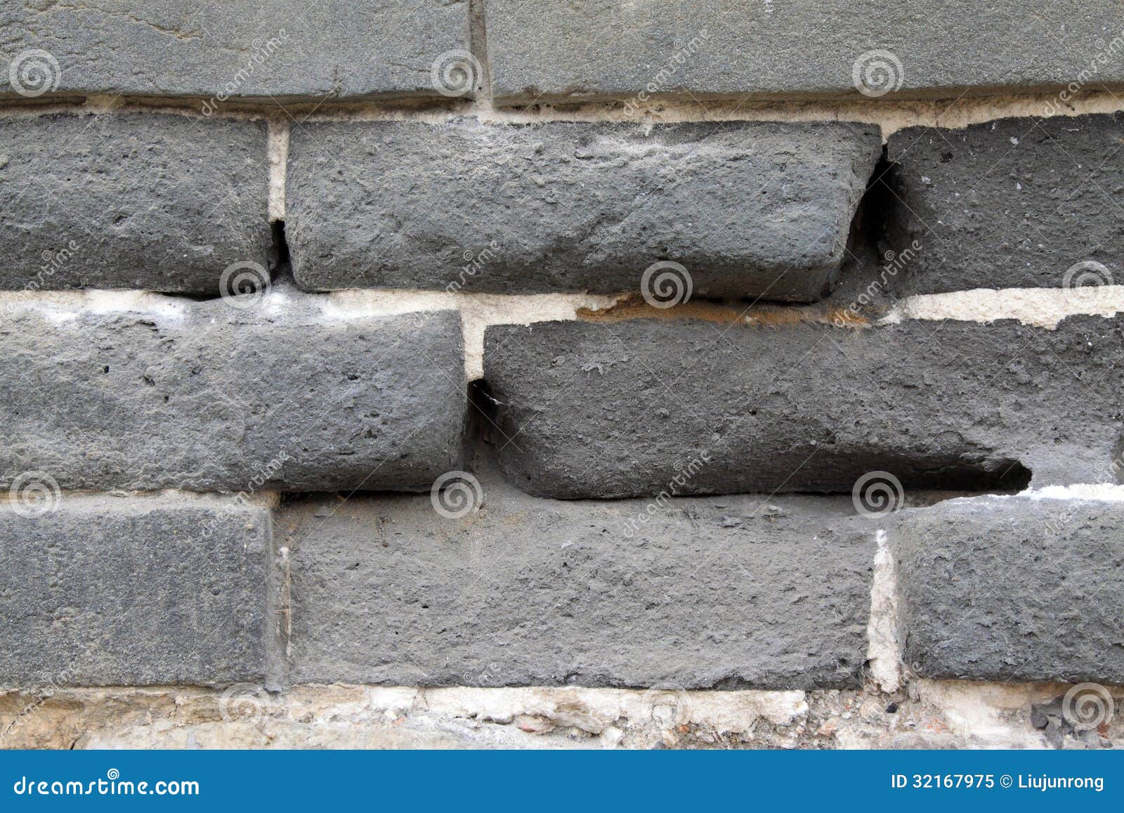 Broken Gray Brick Wall in Rural Stock Image - Image of lines, surface ...