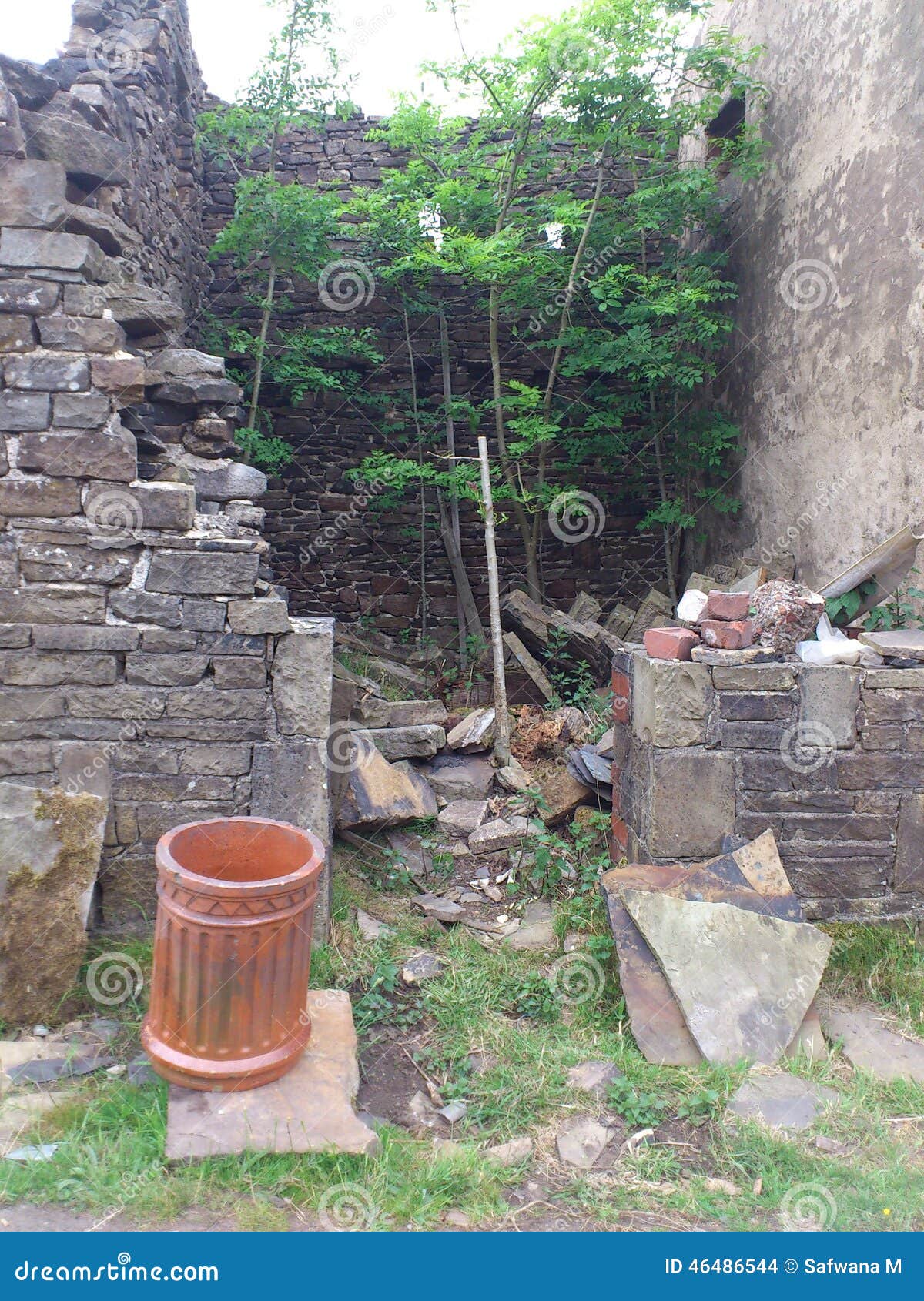 Broken home stock photo. Image of nature, farm, trees - 46486544