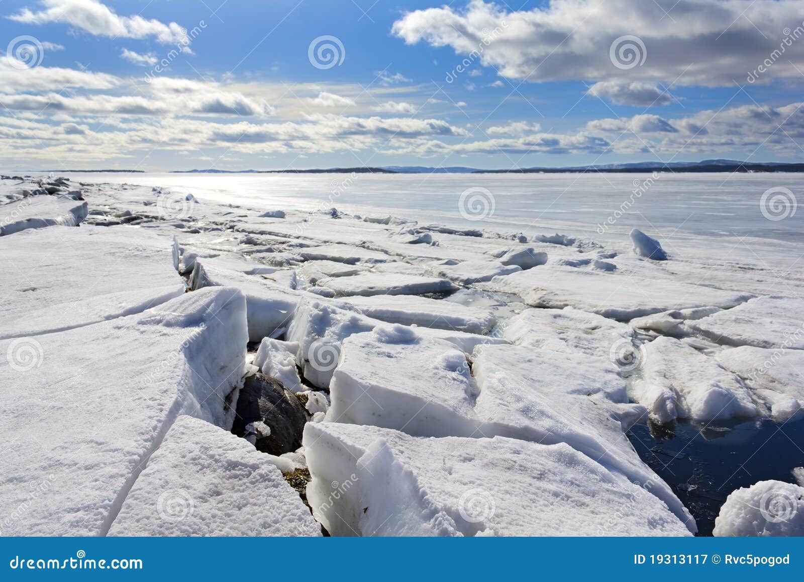 Broken ice stock image. Image of frost, cold, horizon - 19313117