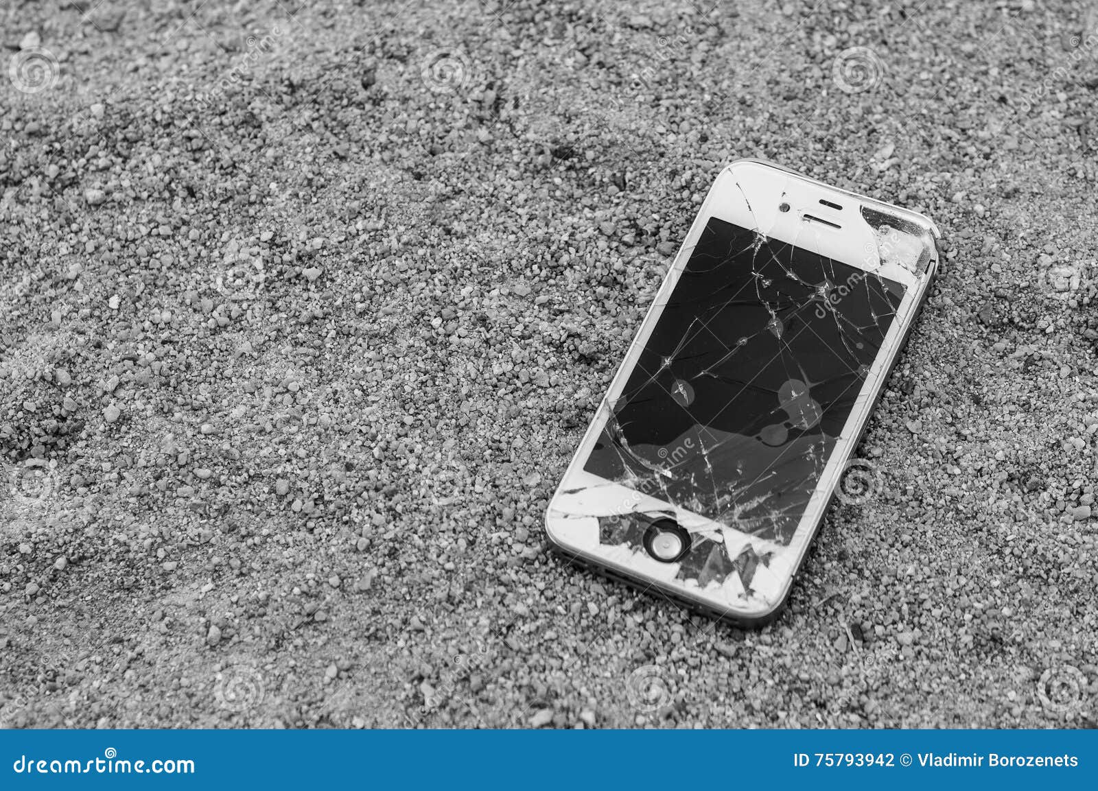 Broken IPhone 4S on Sand Ground Editorial Photography - Image of retina ...