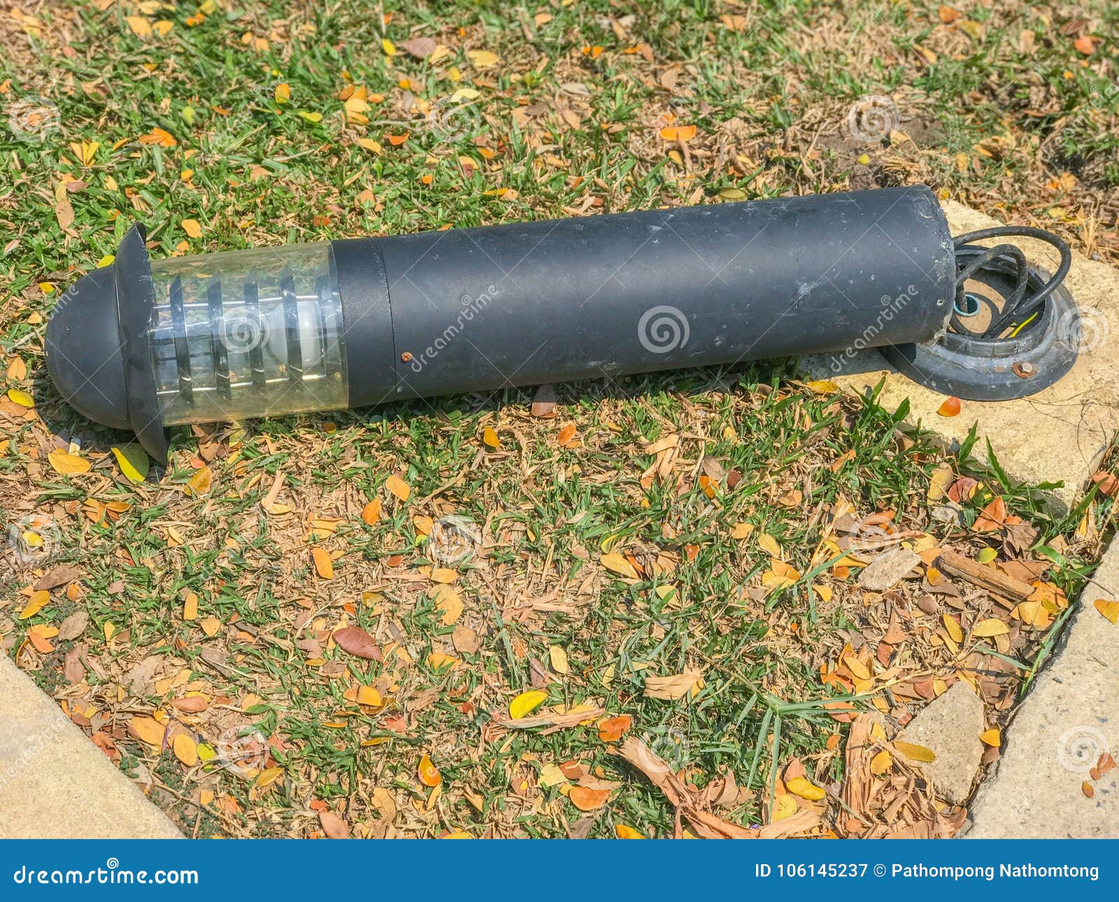 248 Broken Lamp Post Photos - Free & Royalty-Free Stock Photos from ...