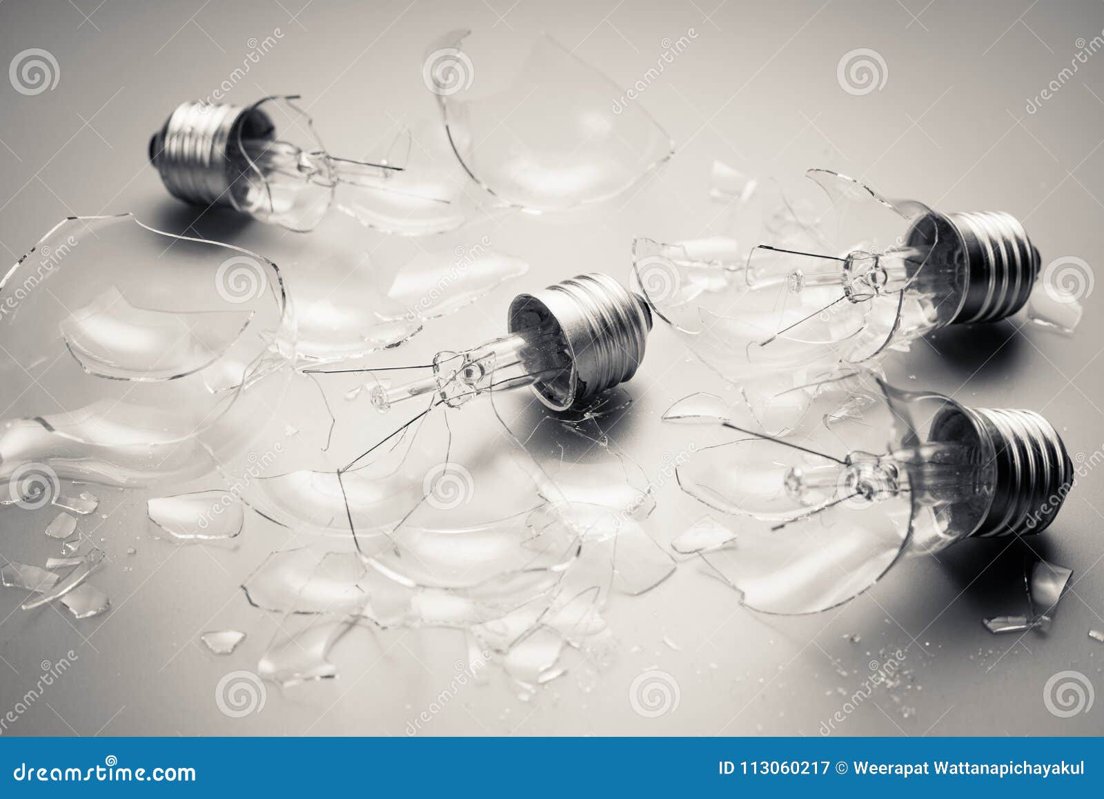 Broken light bulbs stock image. Image of fracture, destruction - 113060217
