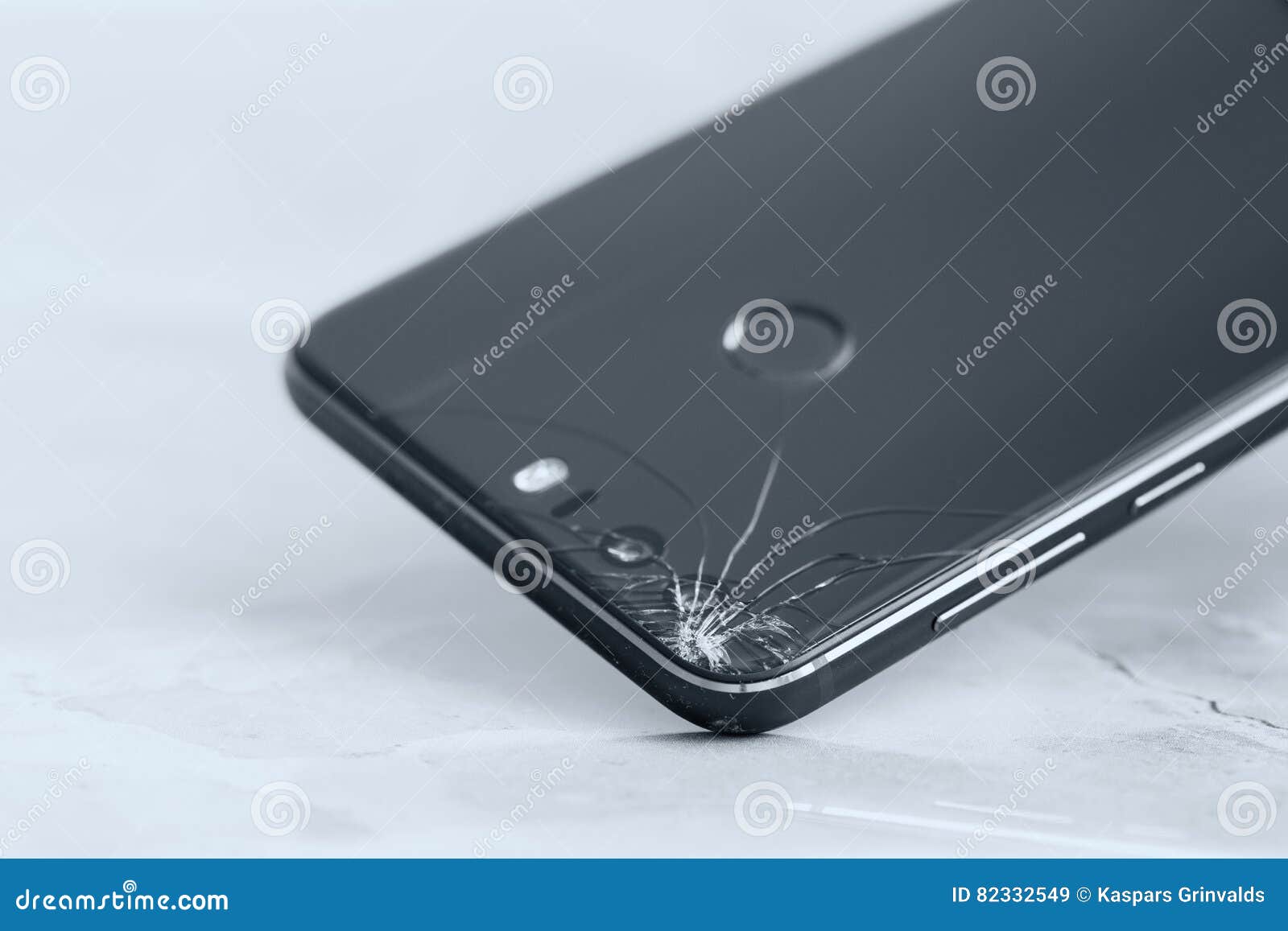 Broken mobile phone stock image. Image of object, gadget - 82332549