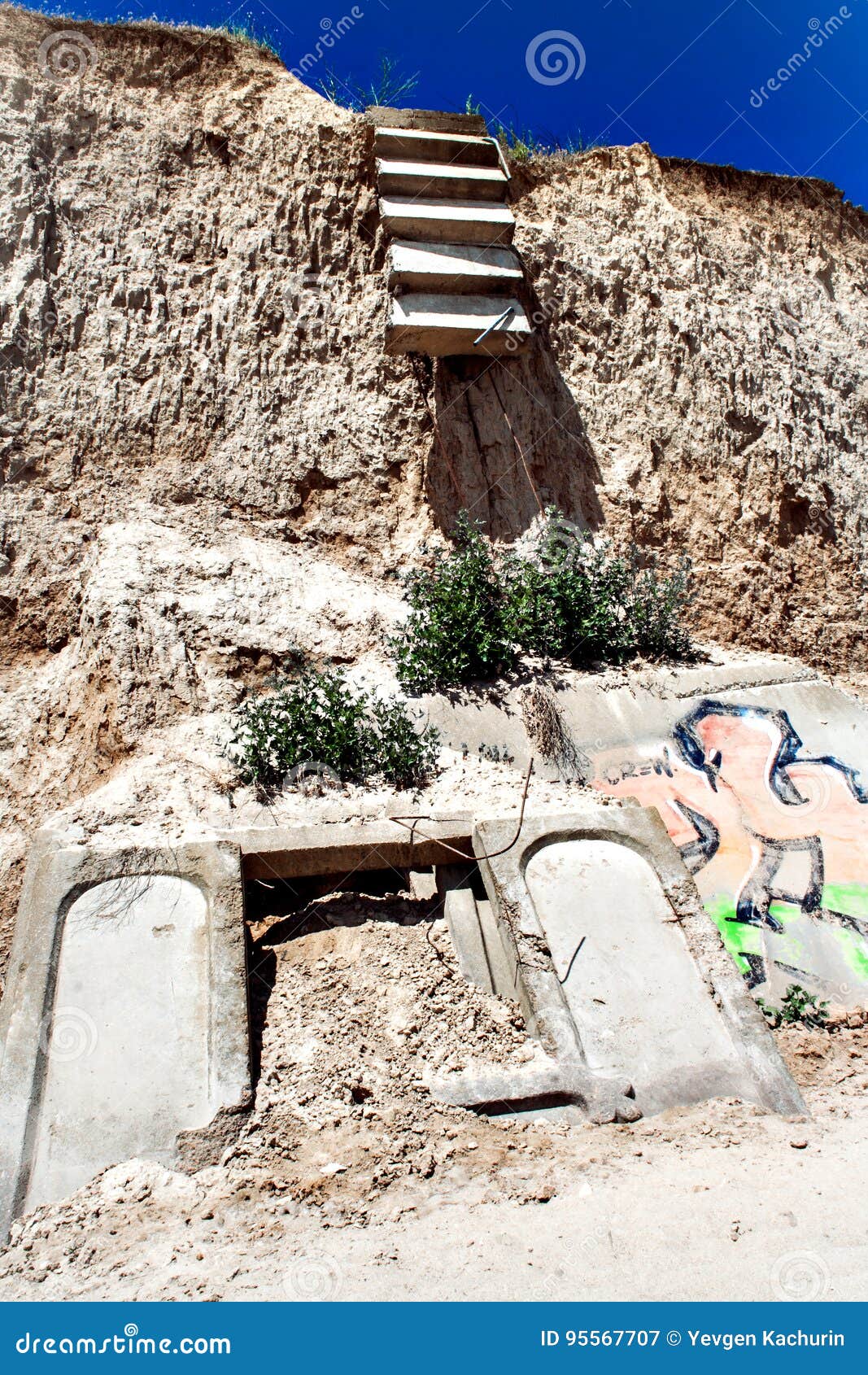 Broken Old Ladder Rock Cliff Stock Image - Image of broken, path: 95567707