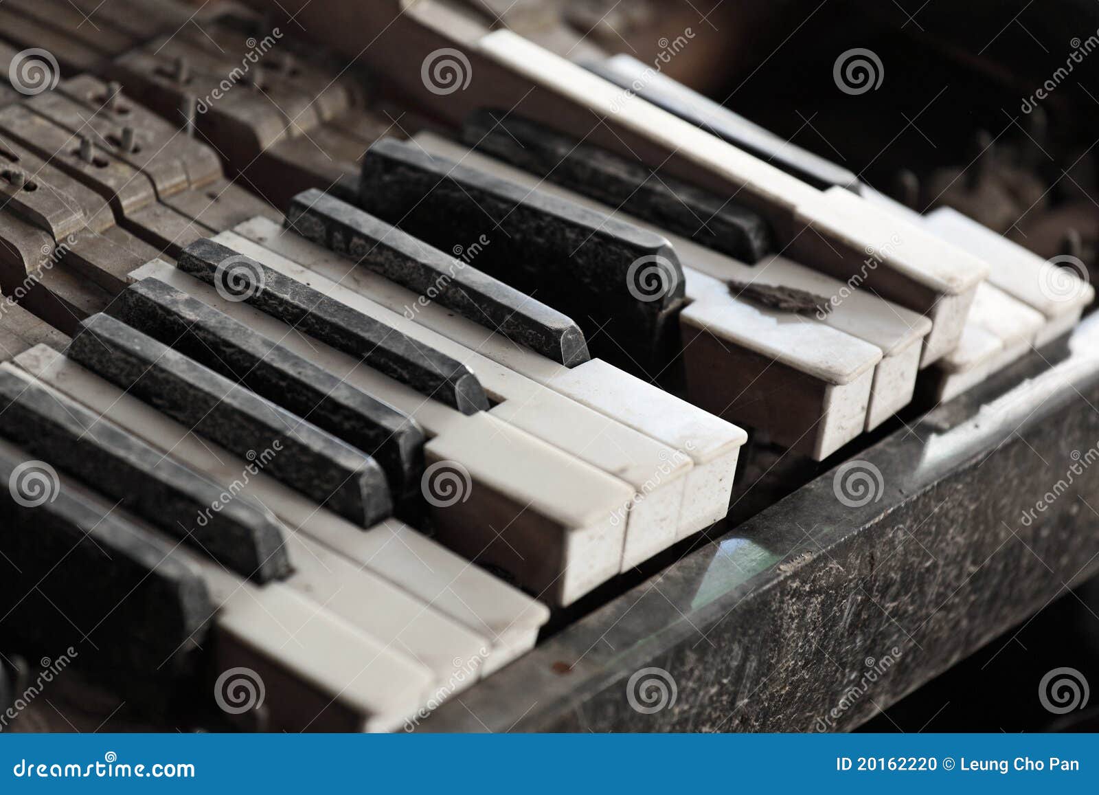 Broken piano keys stock photo. Image of absence, classical - 20162220
